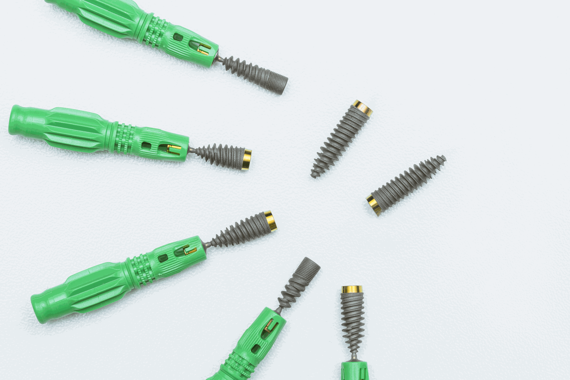 ROOTT dental Implants